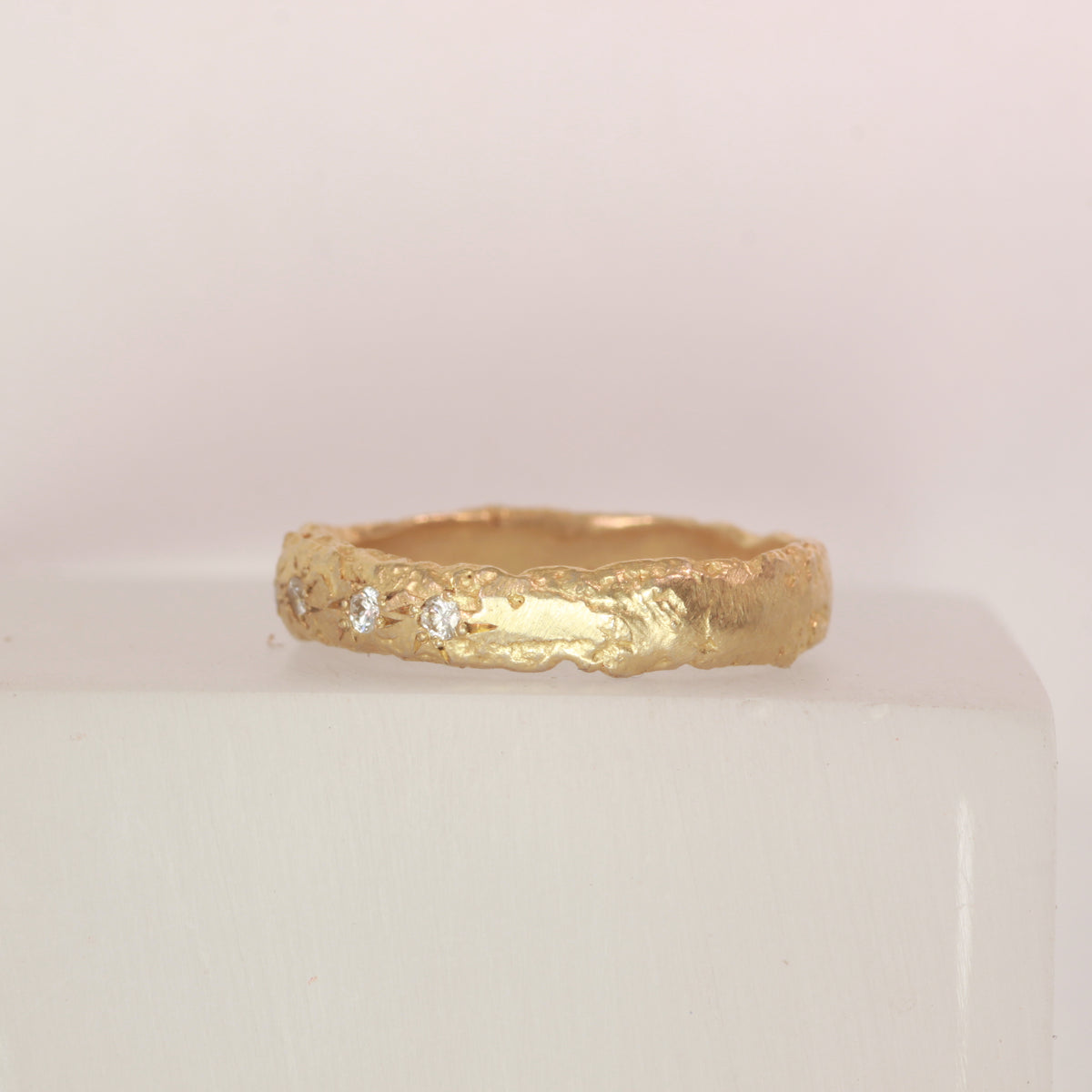 Squashed Croissant diamond ring – bonus prize